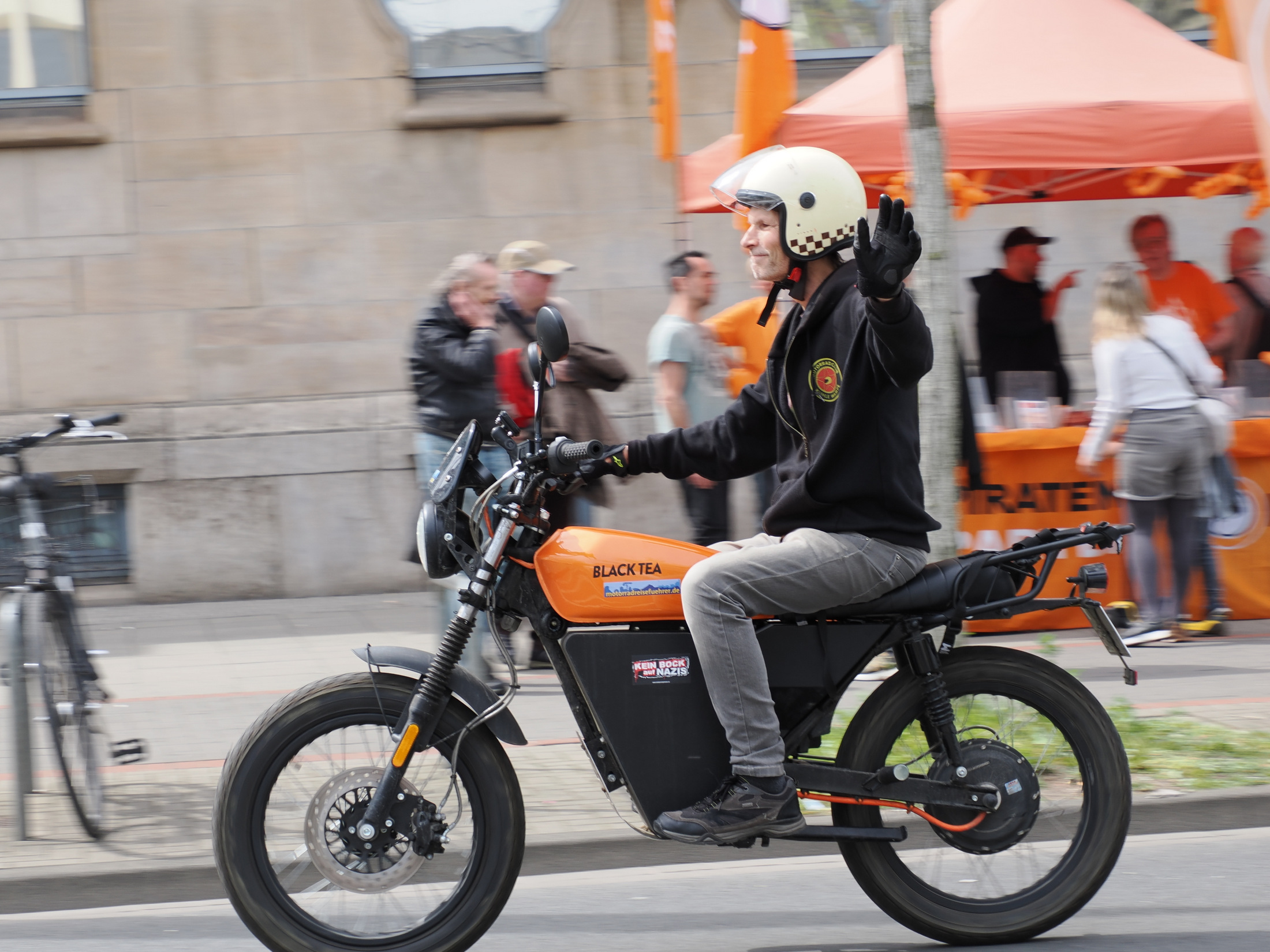 Black Tea Bonfire X Test - Motorradreisefuehrer.de | Rezensionen und ...