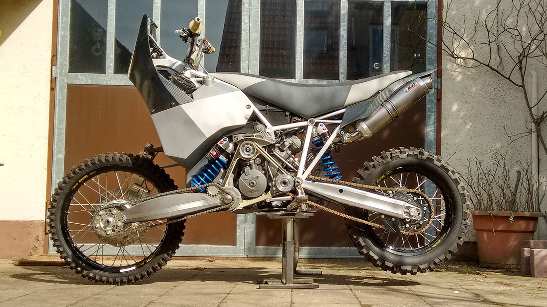 Allradmotorrad aus Karlsruhe - Motorradreisefuehrer.de | Rezensionen ...